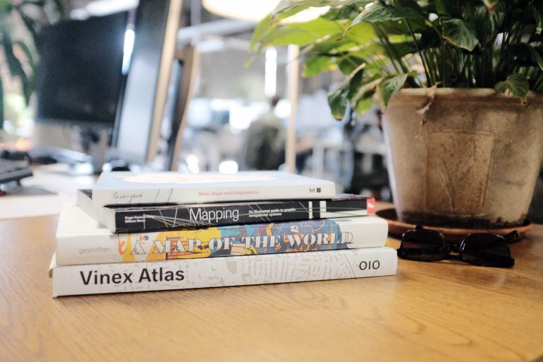 The big list of data visualisation books | VISUALISE.TODAY